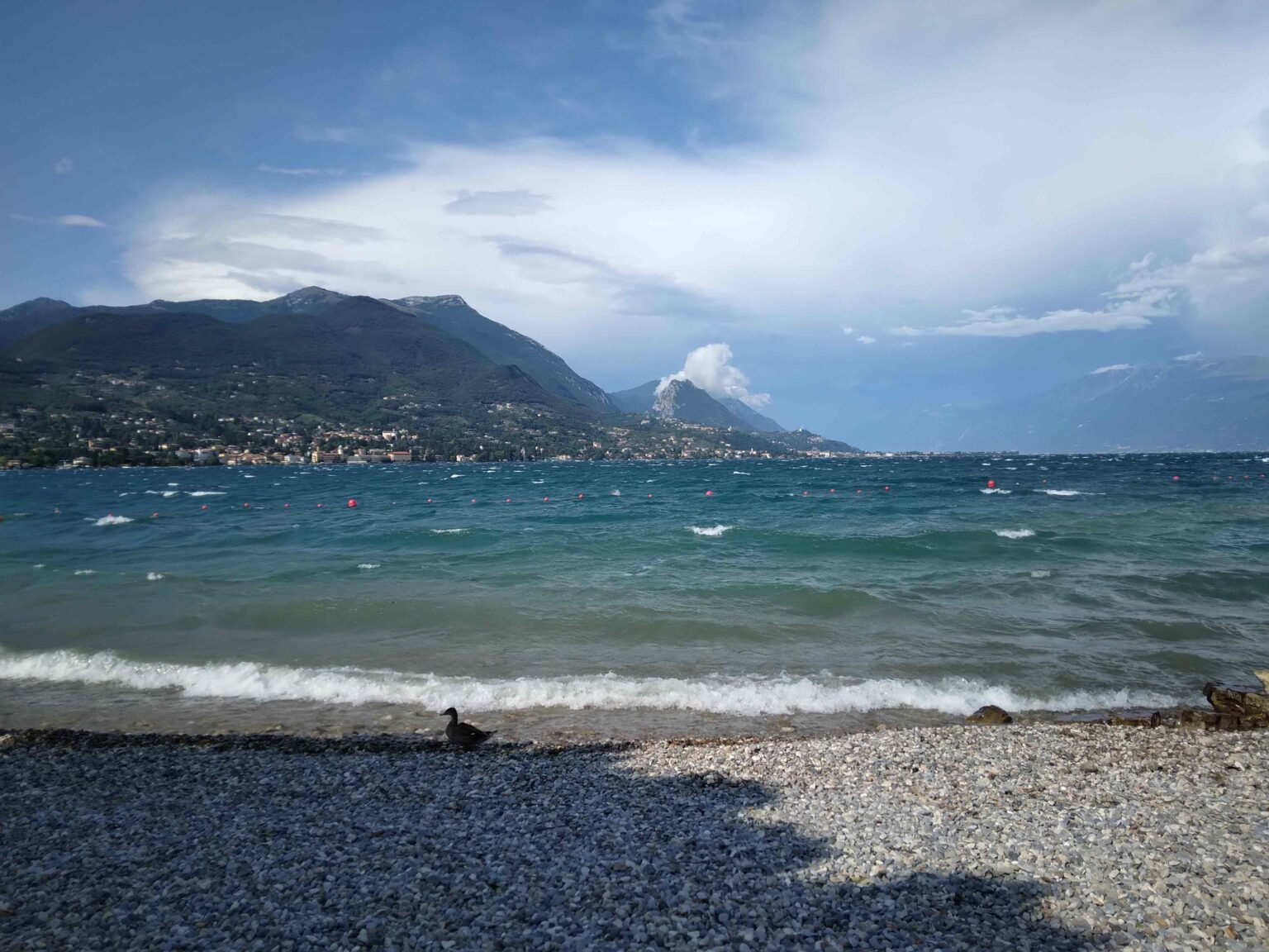 10 Raisons de Faire le Tour du Lac de Garde à Vélo